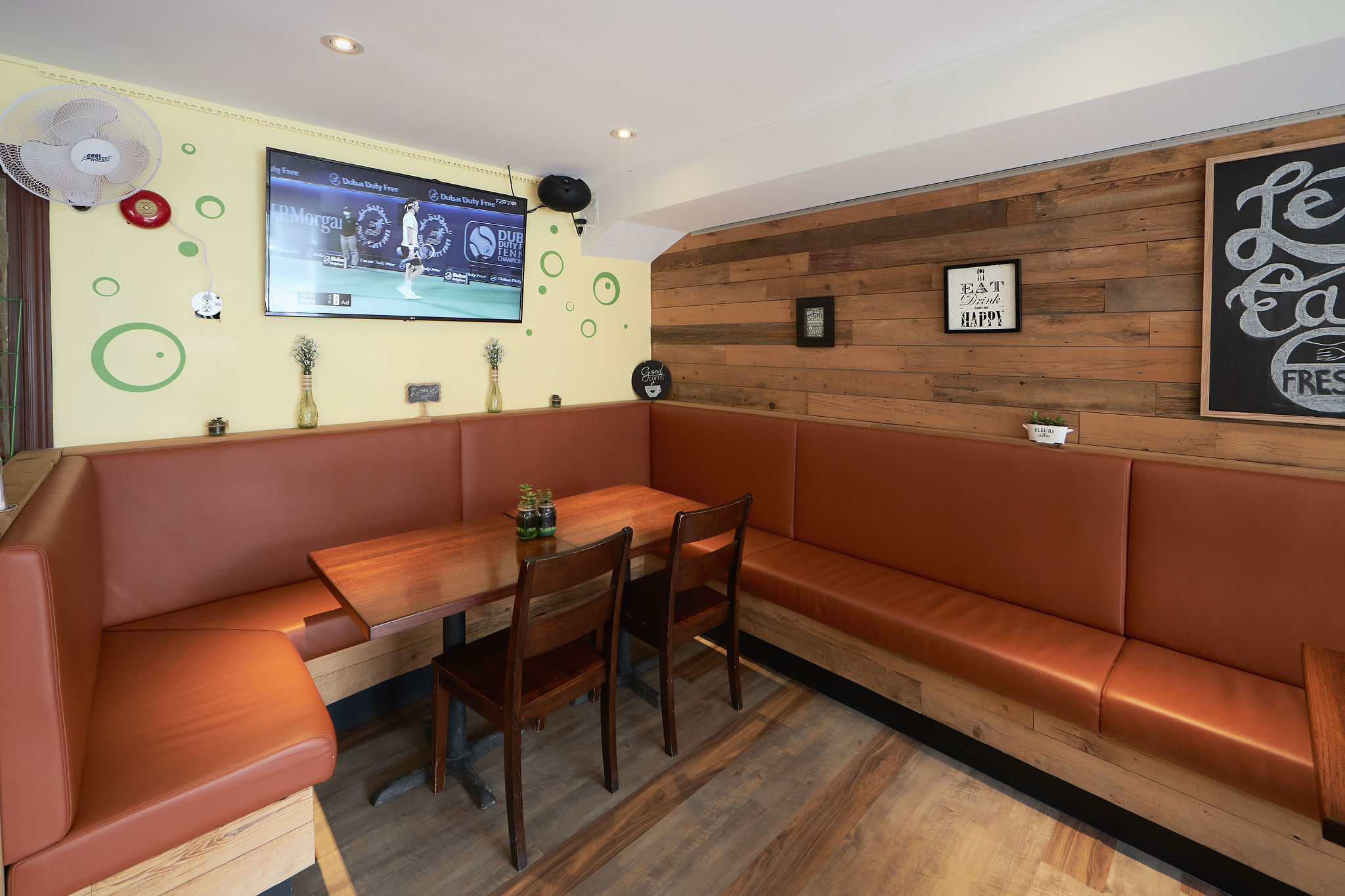 Freska Cafe & Eatery – Restaurant in Downtown Carleton Place, ON